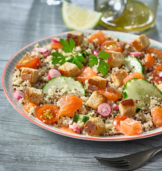 Salade pique-nique quinoa, crudités, thon et Croûtons Chèvre Tipiak | A ...