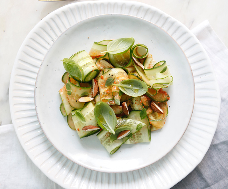 Concombres de France en tagliatelles et pesto au piment, miel et ...