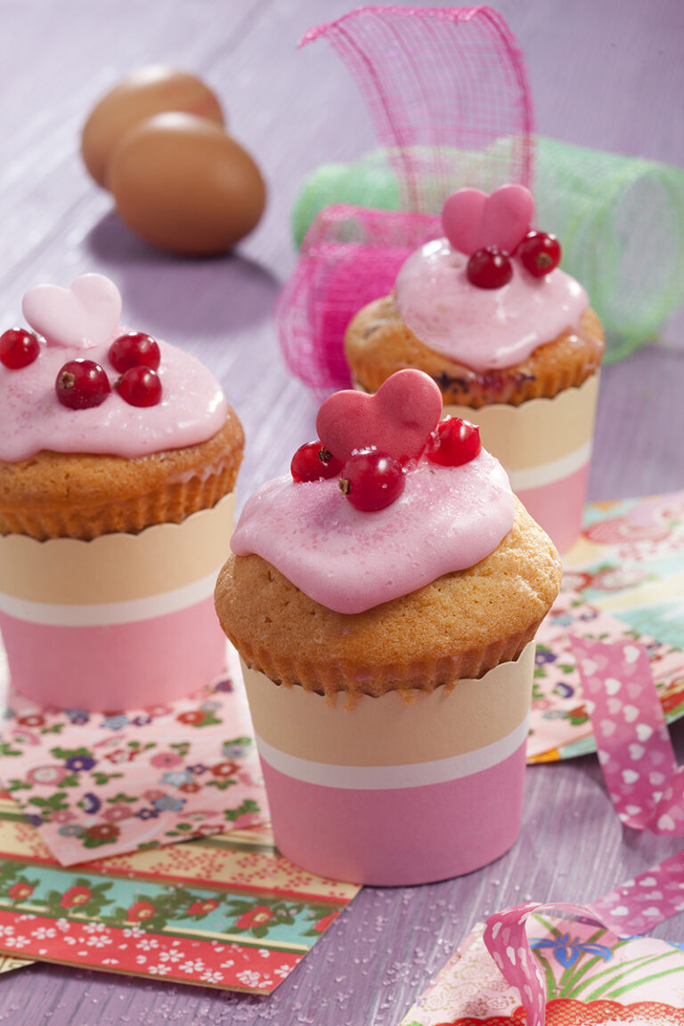 Cupcakes aux fruits rouges et barbe à papa | A Vos Assiettes