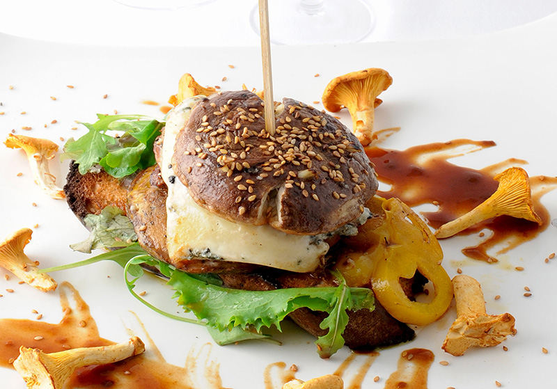 Burger au Bleu des Basques et aux cèpes | A Vos Assiettes