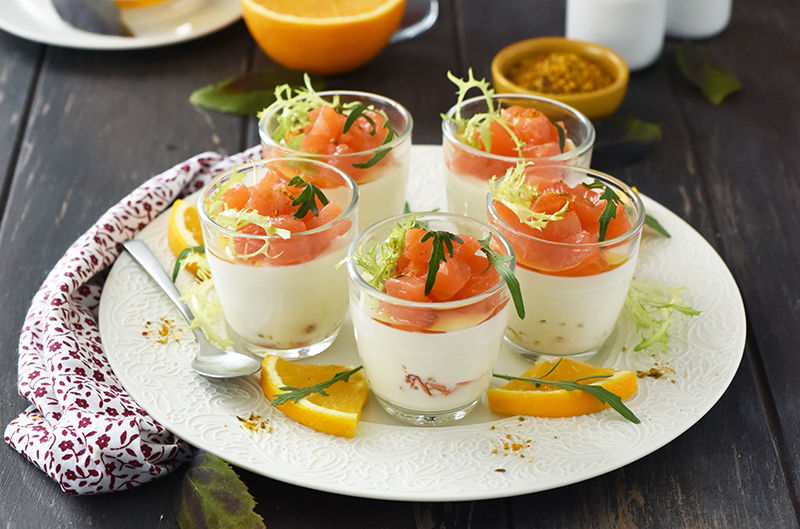 Mini panna cotta apéritive au saumon fumé, et gambas | A Vos Assiettes