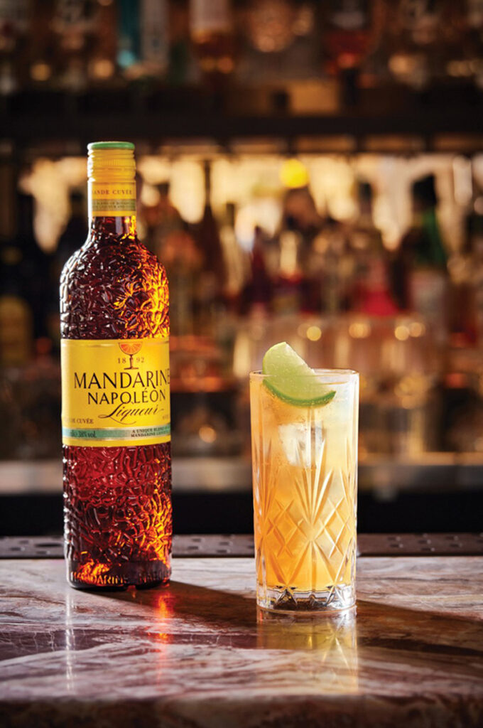 MANDARINE NAPOLÉON - La liqueur emblématique qui renouvelle les ...