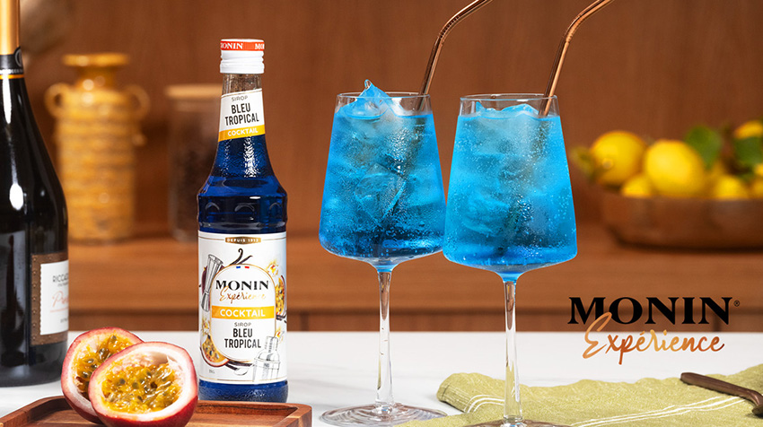 MONIN® Expérience dévoile sa nouveauté : le Sirop Bleu Tropical | A Vos ...